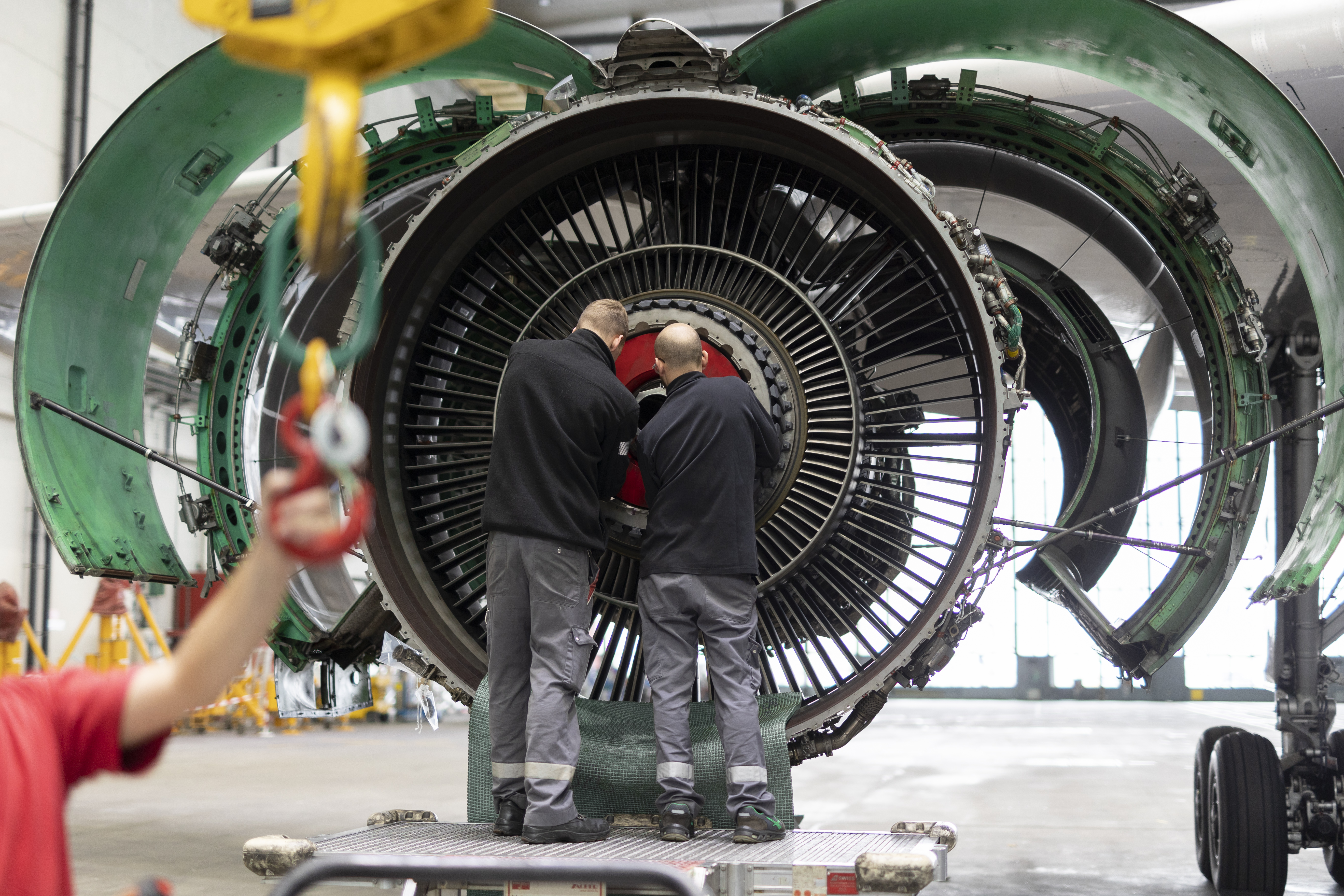 Engine Services Capability and Repair Services Fliers | SR Technics