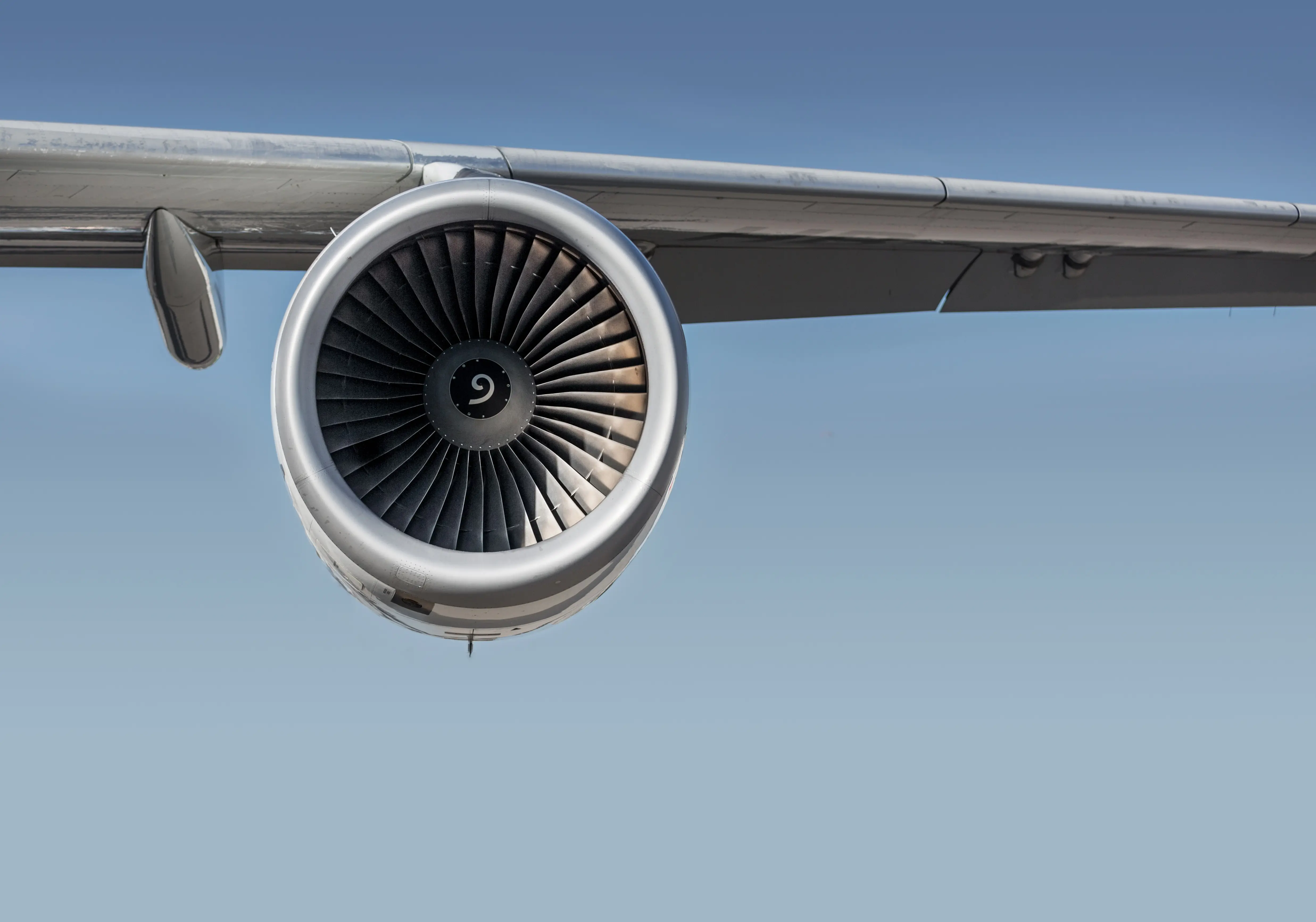 On-Wing Services and Field Assistance Support | SR Technics