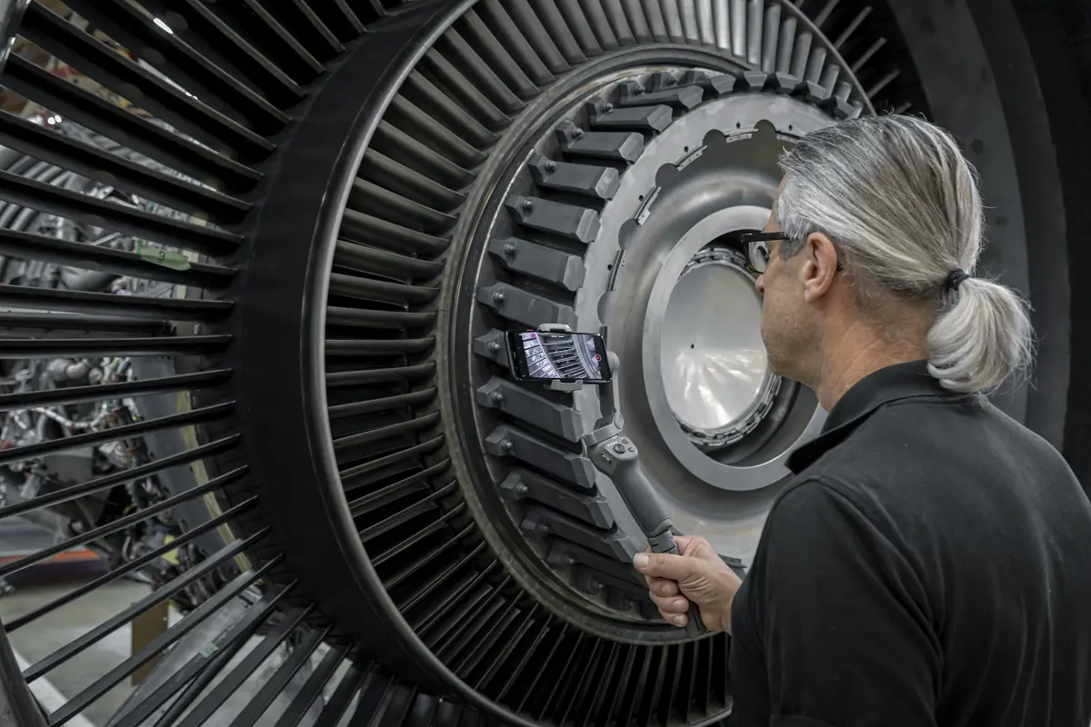 Remote Table Inspection of Engines, Modules and Parts | SR Technics