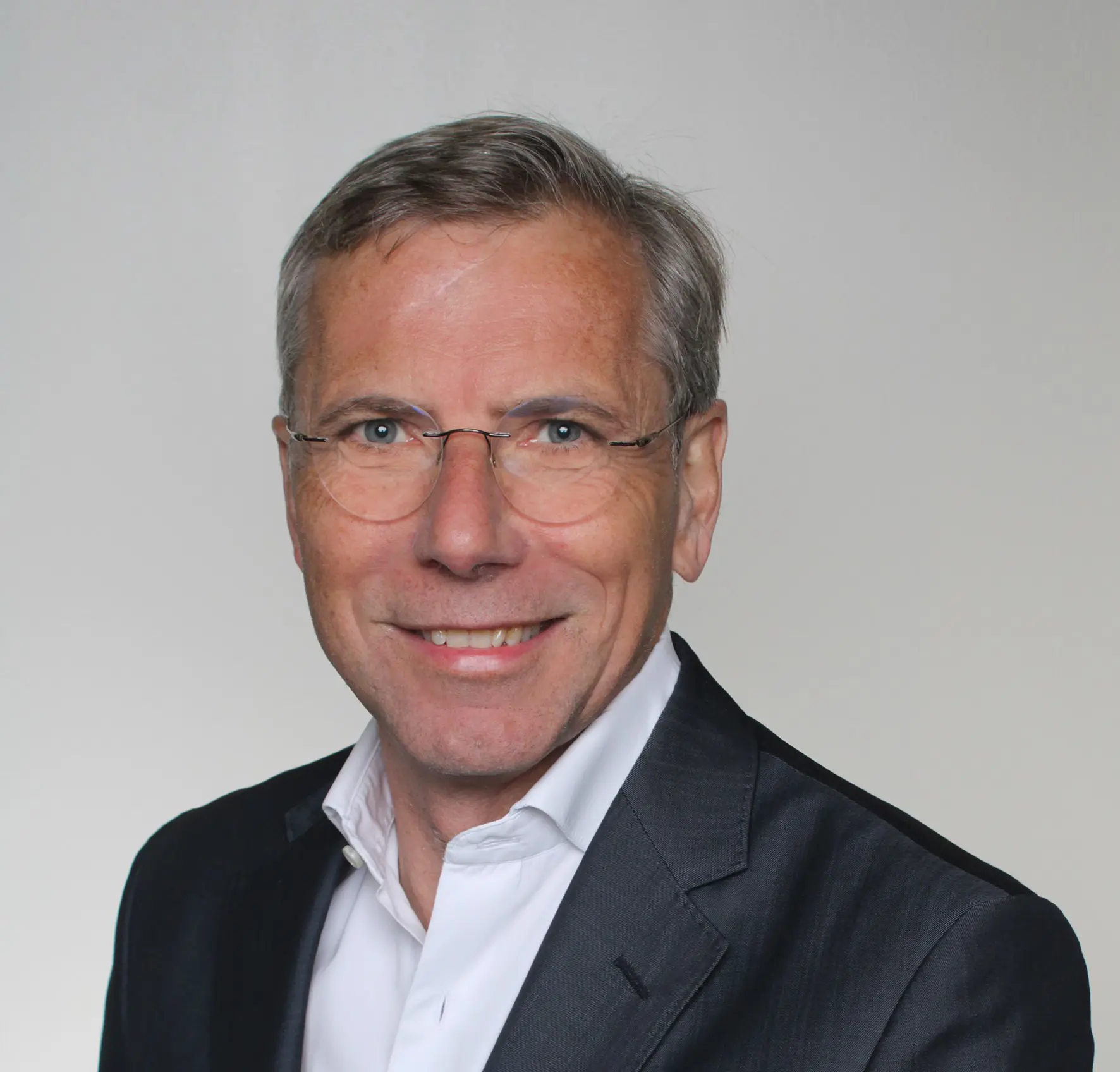 Contact | SR Technics